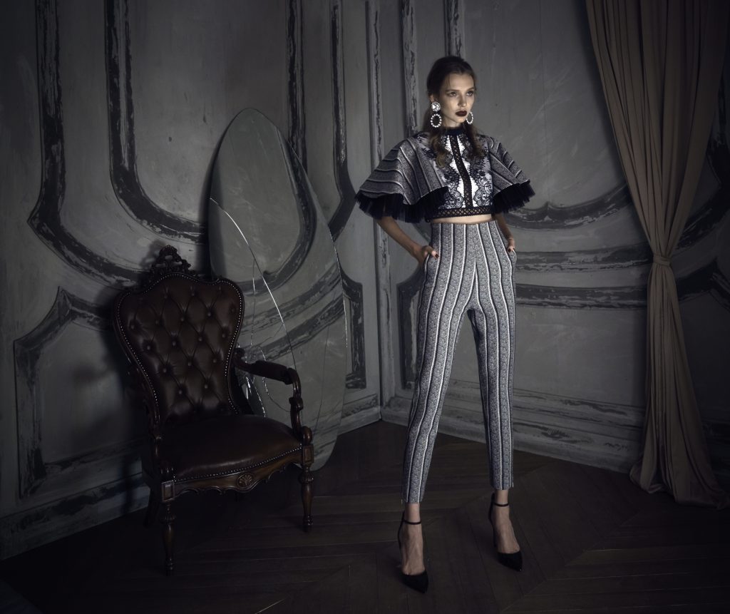 Poison Ivy Crop | INSOMNIA BANGKOK